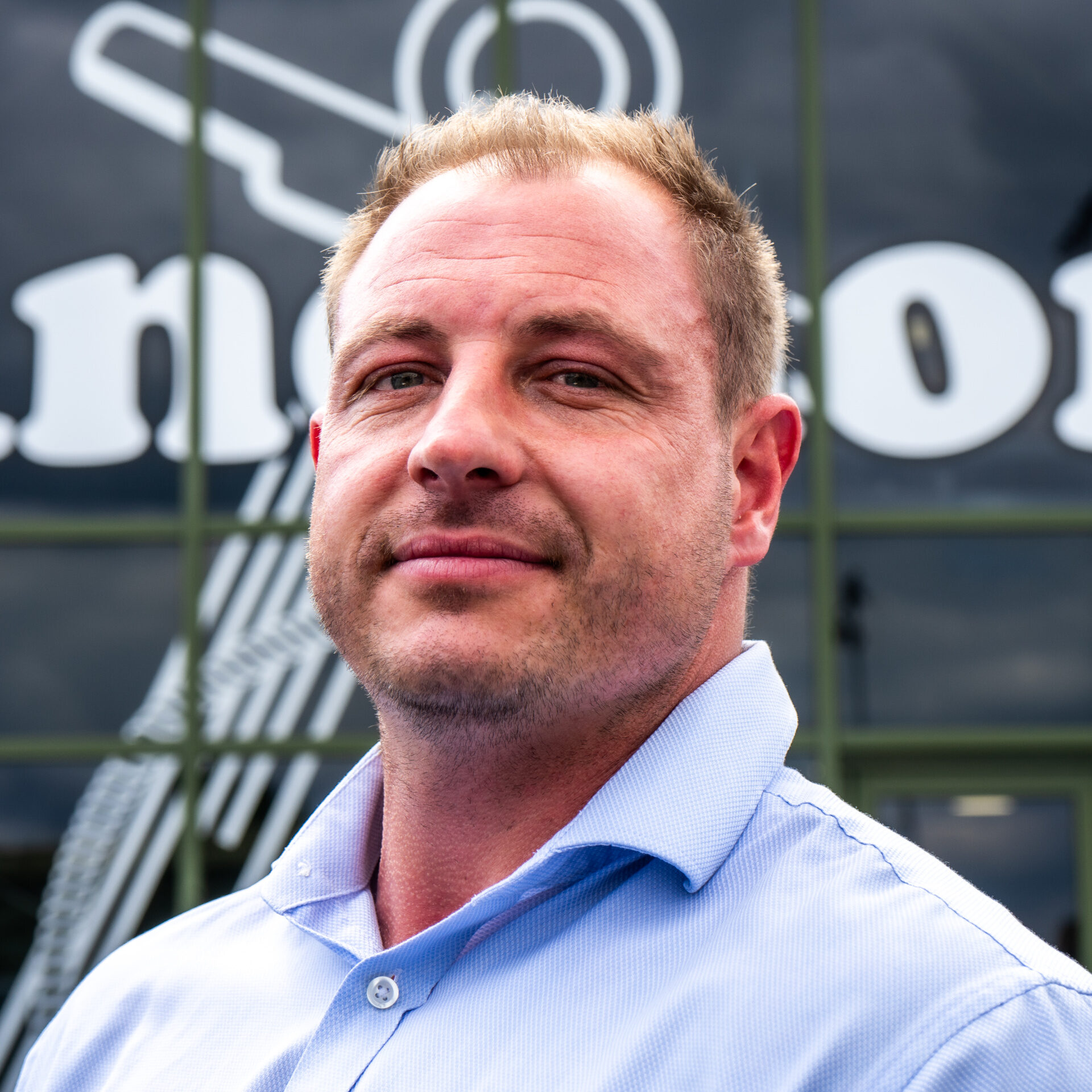 The people behind the "UK Van Dealer of the Year"